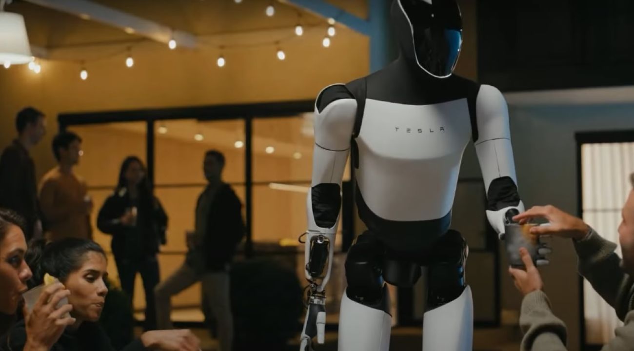 Optimus Gen 2, i robot Tesla come in un racconto di Asimov